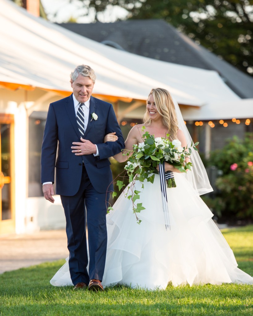 Paige and Stephen’s Castle Hill Inn Wedding – The Newport Bride